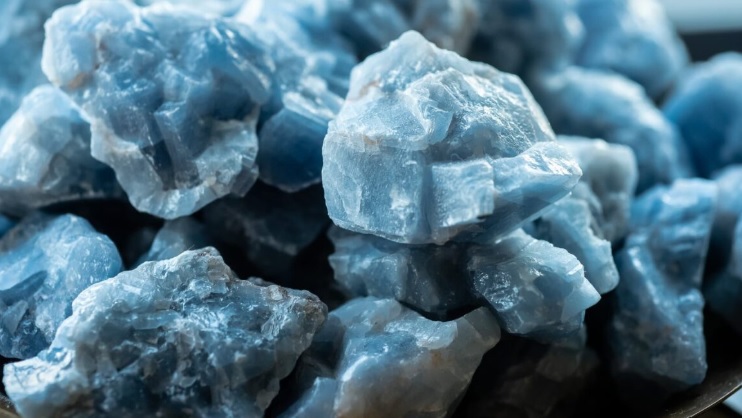 Kalcit, sveprisutni mineral živopisnih boja | Svetizamaterije