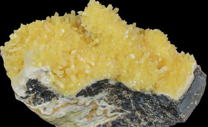 Kalcit, sveprisutni mineral živopisnih boja | Svetizamaterije